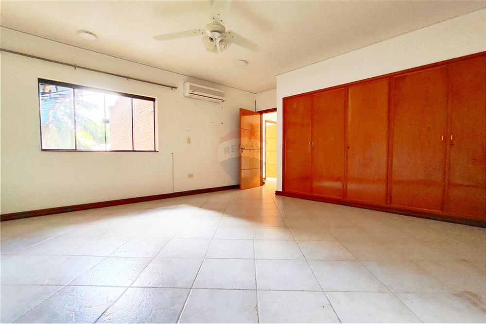 Casa en venta mburucuya - Ubicaprop